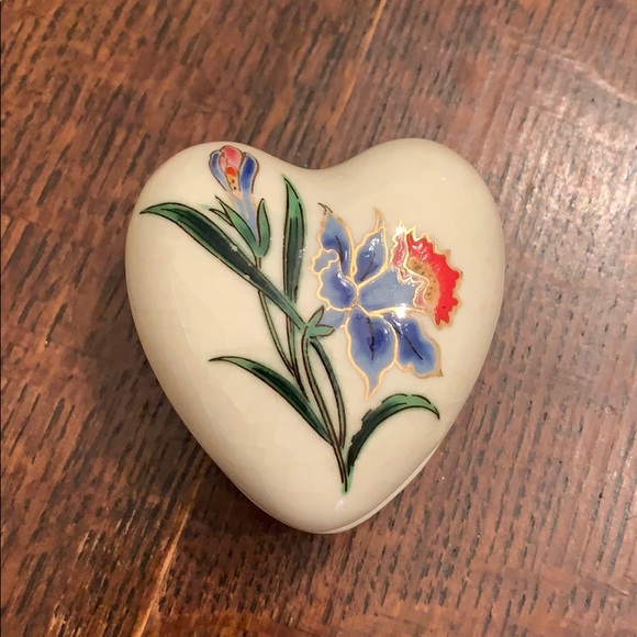 takahaski | Accents | Takahashi Heart Shaped Trinket Box Made In Japan ...